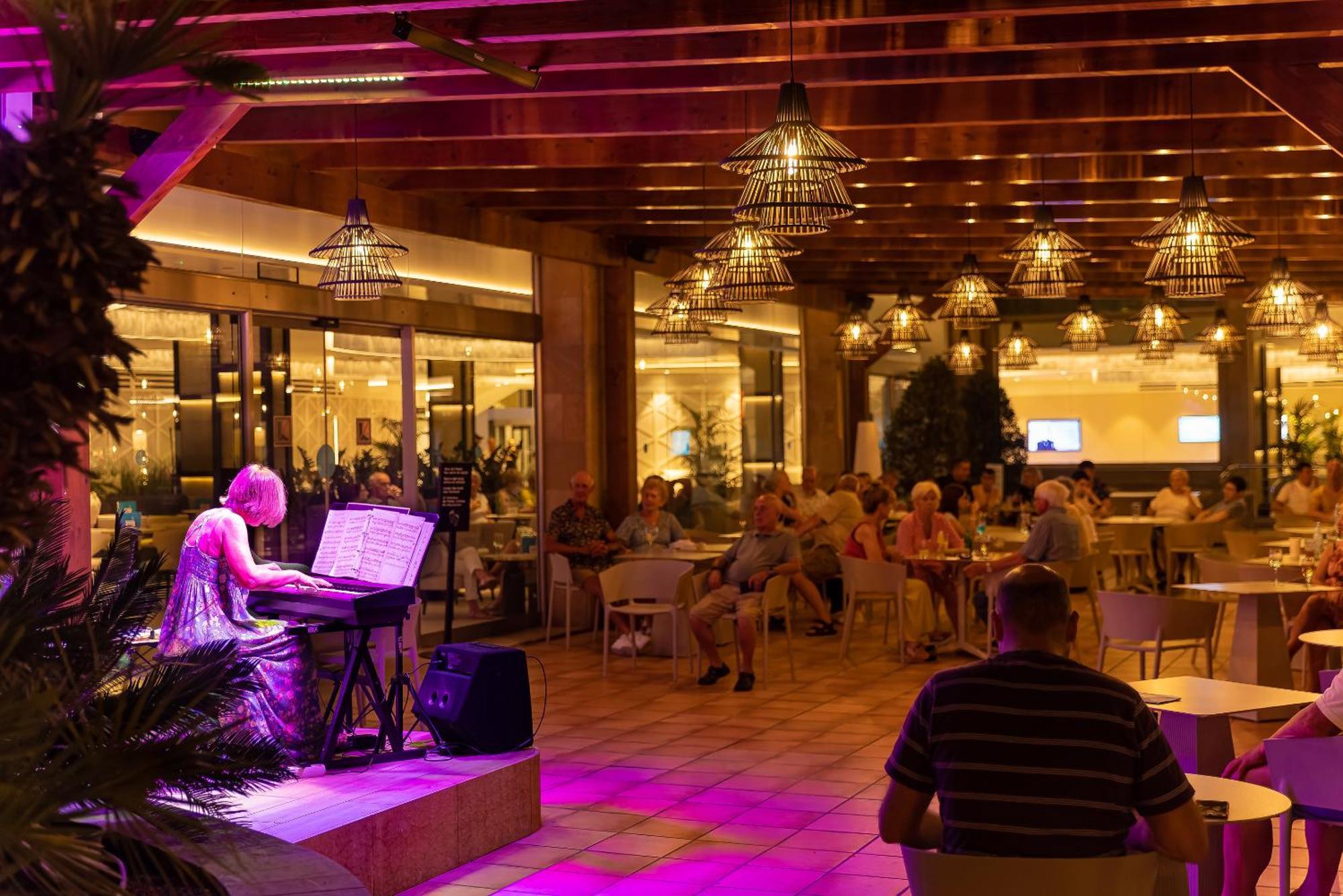 Hotel Golden Bahia De Tossa & Spa 4* Sup. Tossa de Mar, Espagne ...